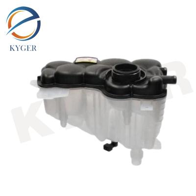 China KYGER T2H19682 Engine Coolant Recovery Expansion Tank Radiator Bottle for Jaguar XE X760 XF X260 2015-2021 for sale