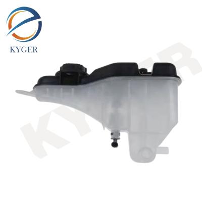 China Jaguar XF XJ Radiator Cooling Tank C2C41899 C2C34557 C2C39438 XR818921 XR839081 XR847956 for sale