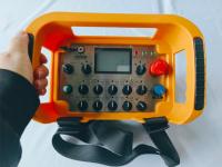 China 1-On-1 Control Strap Type Basket Type Industrial Wireless Remote Control for sale