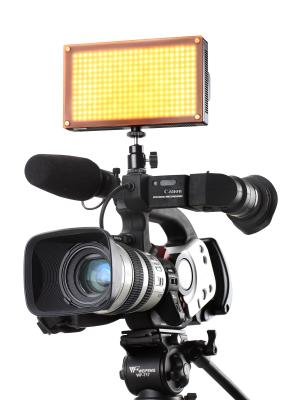 China High Power Portable Studio Lighting Portable LED Lights 5600K or 3200K for sale