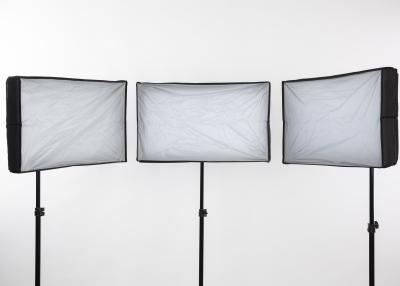China Portable 70W FL70K-3 LED Studio Lighting Kit 45.2×45.2×3cm Compact Dimension for sale