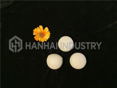 China 75% Mid High Microcrystalline Alumina Grinding Media High Density Smooth Surface for sale