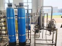 China 2 m³/h Continuous Output PLC-Controlled Industrial Reverse Osmosis Water System with SS304 Construction for sale