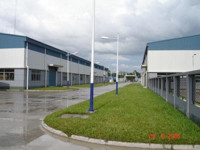 China PEB Metal Buildings For Glass & Tube Factory Total 837 Tons for sale