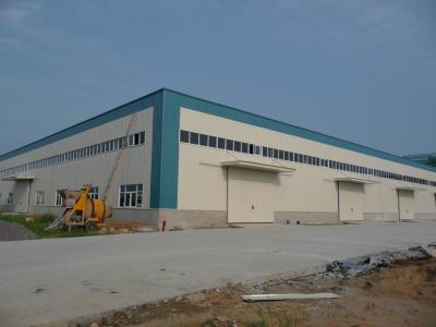 China Sandwich Panels Arounded Steel Sheds Size 70' x 40' With H Prifile Beams for sale