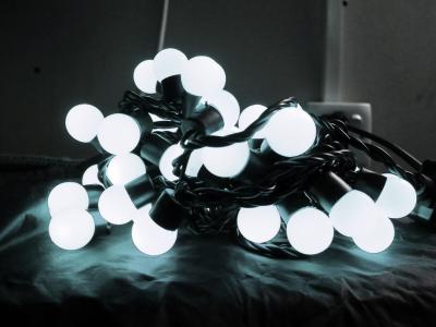 China White LED Ball String Light 5m 50LEDs 4W IP65 Outdoor Garden Decoration for sale
