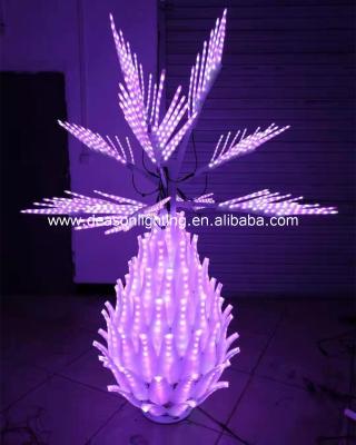 China Color Changing Outdoor LED Pineapple Tree 2m 150W IP65 Holiday Decoration for sale