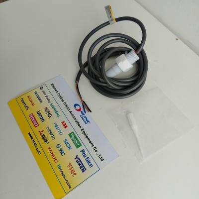China E2KQ-X10ME1 2M OMRON Chemical-resistant Proximity Sensor for sale