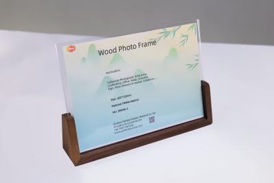 China Modern 4*6 Inch Acrylic Sign Holder Clear Picture Photo Frames With Wood Base For Home Office for sale