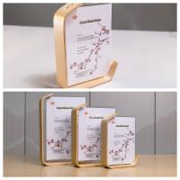 China New Product Clear L Shape Acrylic Photo Picture Frame with Wood Base Advertising Poster for sale