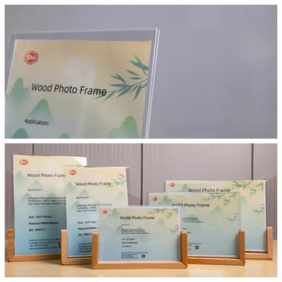 China Rustic 100% Clear 7Inch Digital Acrylic Photo Frame With Wood Base Stand for sale