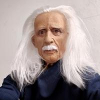 China Deluxe Lifelike Elder Man Human Face Mask, Highly Detailed Realistic Skin Silicone Mask for Cosplay, Halloween, and Pranks for sale