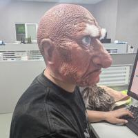 China Realistic Old Man Latex Mask, Full Head Bald Elderly Mask with Wrinkles and White Eyebrows for Halloween, Cosplay, Party, Haunted House, Wholesale Latex Mask Manufacturer & OEM ODM Supplier for sale