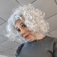China Realistic Old Man Woman Mask, Latext Wrinkle Grandma Face, Halloween Party, Carnival Prop for sale