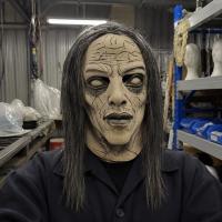 China Realistic Cracked Zombie Full-Face Latex Mask with Long Hair, Lifelike Cracks, and Horror Detailing for Halloween, Cosplay, Costume Parties, and Themed Events for sale