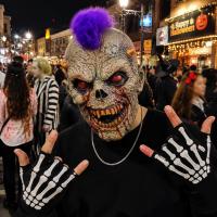 China Realistic Zombie Skull Latex Mask with Purple Mohawk, Horror Full Face Halloween Mask for Adults, Scary Monster Costume Mask for Halloween Party, Cosplay Events, Haunted House for sale