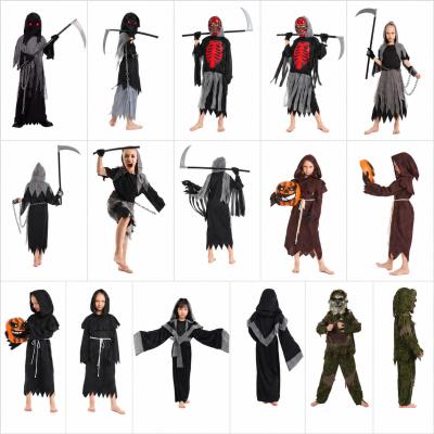 China Kids Halloween Grim Reaper Costume Set with Hooded Robe, Scythe & Pumpkin Props for Cosplay, Trick or Treat, Haunted House & Halloween Party for sale