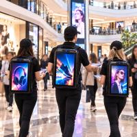 China 15.6 Inch Smart LED Screen Backpack HD Digital Display Advertising Backpack for Business Promotion Events Trade Shows Outdoor Marketing Custom Video Display Travel Bag for sale