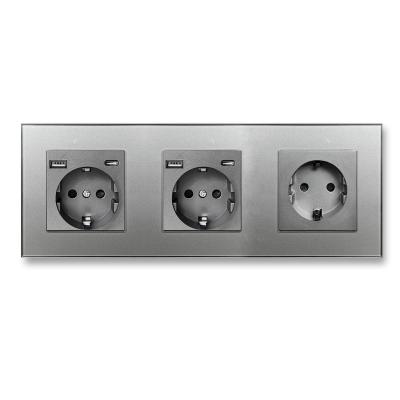 China Wall  2USB Type-C Round Mounting Box for Europe & Russia Featuring 3500W Rated Power and Phosphor Bronze Conductor for sale