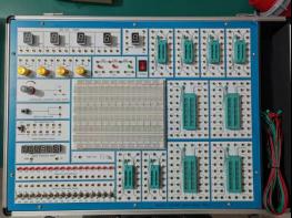 China Power Electronics Breadboard Trainer Kit With 220V±10% 50HZ Power Supply CPLD Chip Construction for sale