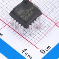 China photoelectric conversion thyristor optocoupler AOTE MOC3042M for in automation and control circuits for sale