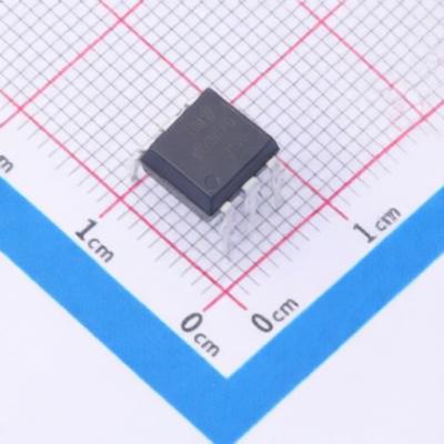 China Optocoupler UMW MOC3020M UMW series suitable for motor control and solenoid valve AC power switching for sale