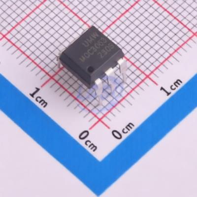 China UMW MOC3063M UMW optocoupler featuring GaAs infrared LED and high isolation voltage for AC load control for sale