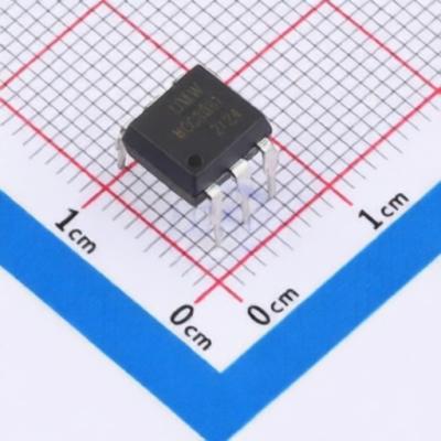 China optocoupler UMW MOC3081M UMW featuring high isolation voltage and zero crossing for control systems for sale