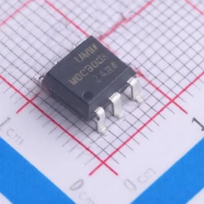 China Random Phase Triac Optocoupler UMW MOC3053SM UMW with High Isolation Voltage and Compact DIP Housing for sale