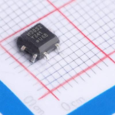 China Non Zero Crossing Phototriac Optocoupler VISHAY VOM3052T with 600 Volt Peak Off State Blocking Voltage for sale