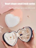 China Stylish Jewelry Box Organizer PU Leather Heart Shaped Jewelry Boxes For Women for sale