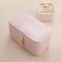 China Portable Pearlescent Mauve Pink Jewelry Organizer Box for Travel Convenience in PU Material for sale
