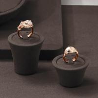 China Fashion Countertop Jewelry Display Props Exhibition Low Ring Seat for sale