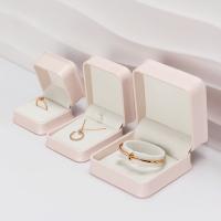 China BPU03 PU Leather Square Luxury Gift Box Set For Jewelry Display And Packaging for sale