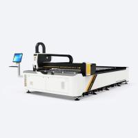 China Raytool 1.5kW Fiber Laser Cutting Machine 1500x3000mm CNC Metal Cutter for sale