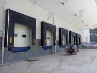 China PVC Fabric Curtain Dock Seals And Shelters Adjustable Retractable Dock Shelter for sale
