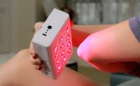 China Mini Red Infrared Light Therapy Panels 60W Portable Red Light Therapy Device for sale