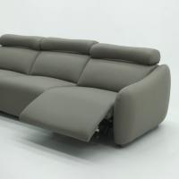 China Modern Recliner Sofa with High Density Foam Cushion Support for sale