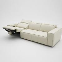 China Modern Recliner Sofa with Adjustable Headrest and Deep Seat - High Back for sale