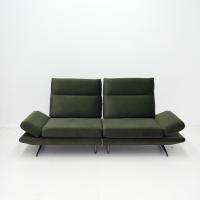 China Modern Recliner Sofa with Sliding Backrest & Adjustable Headrest for sale