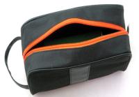 China 600D Polyester Promotional Toiletry Bag 22.5x9x14cm With Webbing Handle for sale