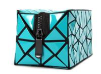 China Foldable Fashion Cosmetic Bags PVC Material Made With Diamond Pattern for sale