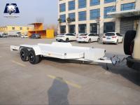 China Dual Axle Hydraulic Lifting Car Trailer 2000kg Capacity Lightweight Alloy with Wireless Remote for sale