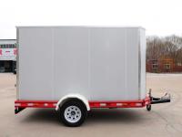 China Enclosed Box Trailer 4600x2120mm Single Axle Dual Wheels 1000kg Capacity for Secure Cargo Transport for sale