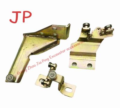 China Komatsu PC40 50MR Excavator Door Pulley Bearing Door Lock Assembly 12V for sale