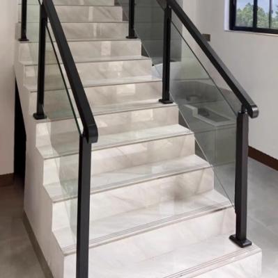 China Matt Finish Stainless Steel Glass Deck Railing Master Pillar for Balcony Systems 1050mm Height for sale