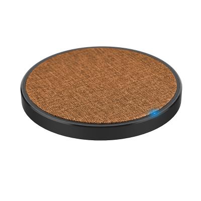 China 8mm 10W 7.5W Qi Wireless Charging Pad Fast Charge With Micro USB Input for sale