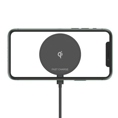 China Qi 7.5 Watt Wireless Charger , Super Mini Qi Wireless Charging Phone Mount for sale