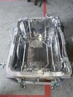 China Shinny 6061T6 45L Cooler Box Rotational Moulding Companies Full Steel Framework for sale