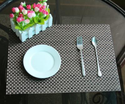 China Textilene Mesh Fabric Placemat Woven Vinyl Placemats 12x18 Inch Heat Resistant for sale